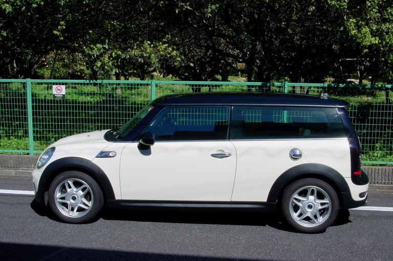 08 MINI CLUBMAN Cooper S