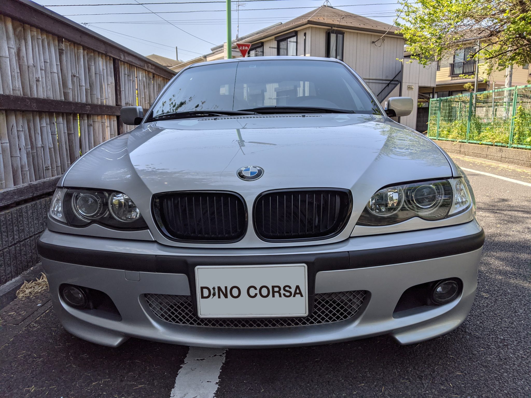 03 BMW 330i M-Sport